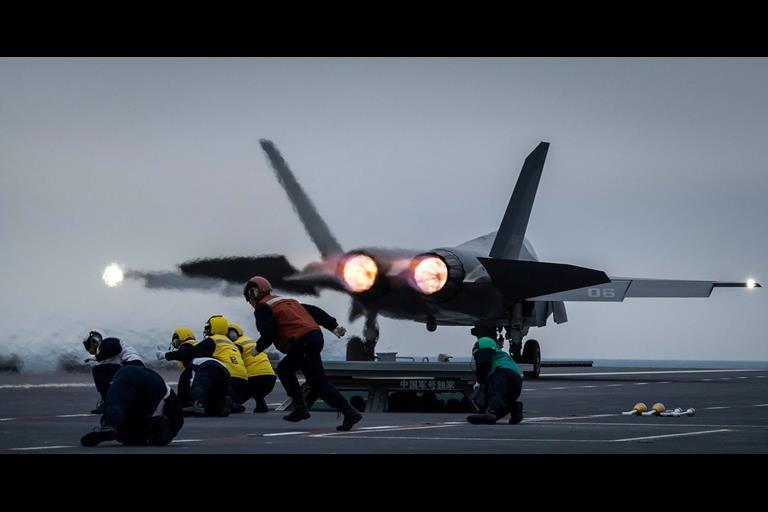 China Fujian aircraft carrier flight tests EMALS electromagnetic launch ...